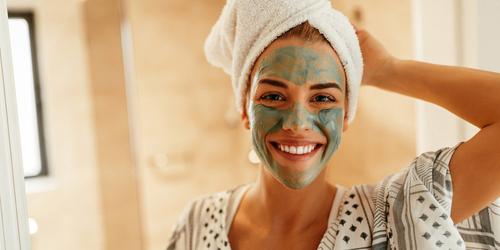 Comment fonctionnent les masques d'argile ? Voici des explications